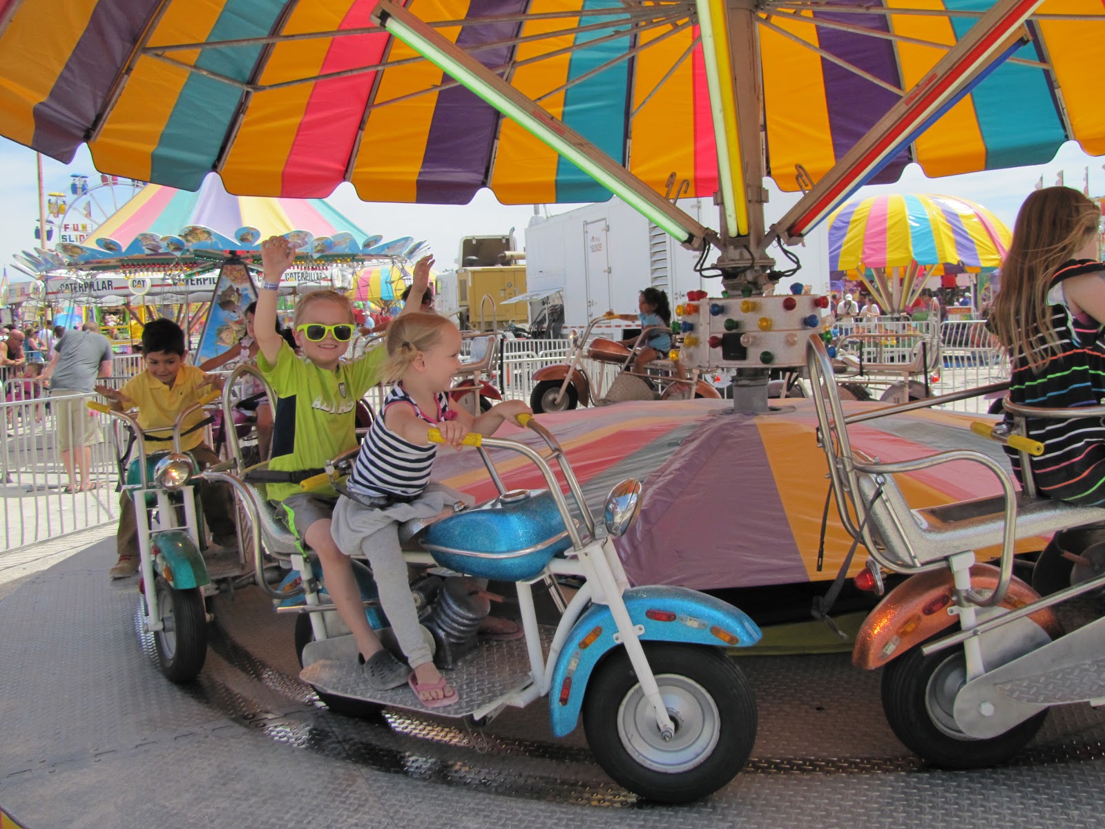 Fallstrom Family: Clark County Fair--the rides
