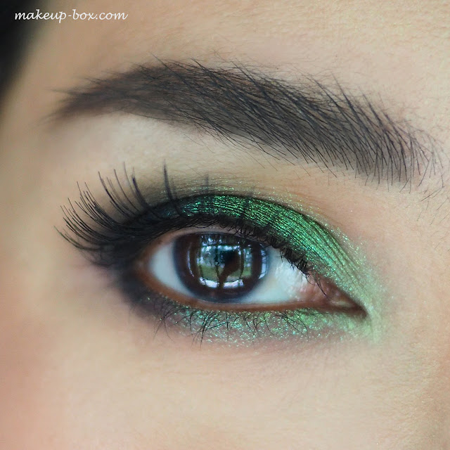 The Makeup Box: Green on Green Smoky Eyes
