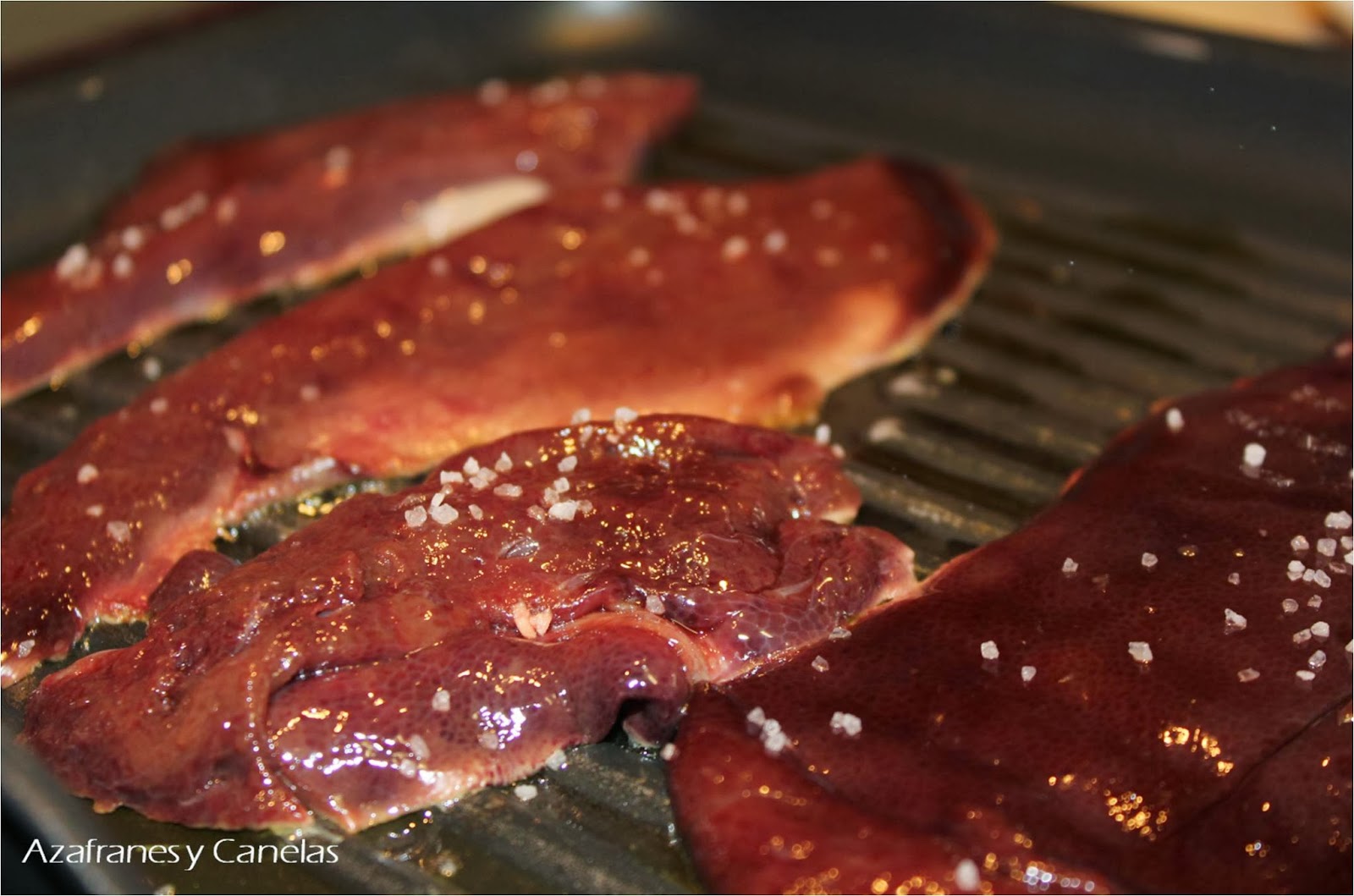 Hígado de cerdo aliñado - Azafranes y Canelas