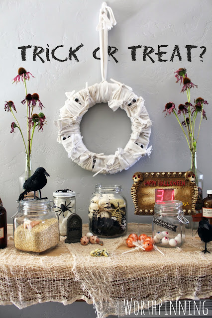 Worth Pinning: Trick or Treat Table for Halloween
