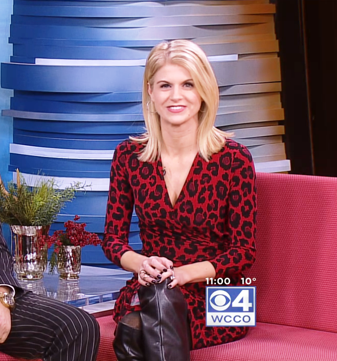 THE APPRECIATION OF NEWSWOMEN WEARING BOOTS BLOG: liz collin