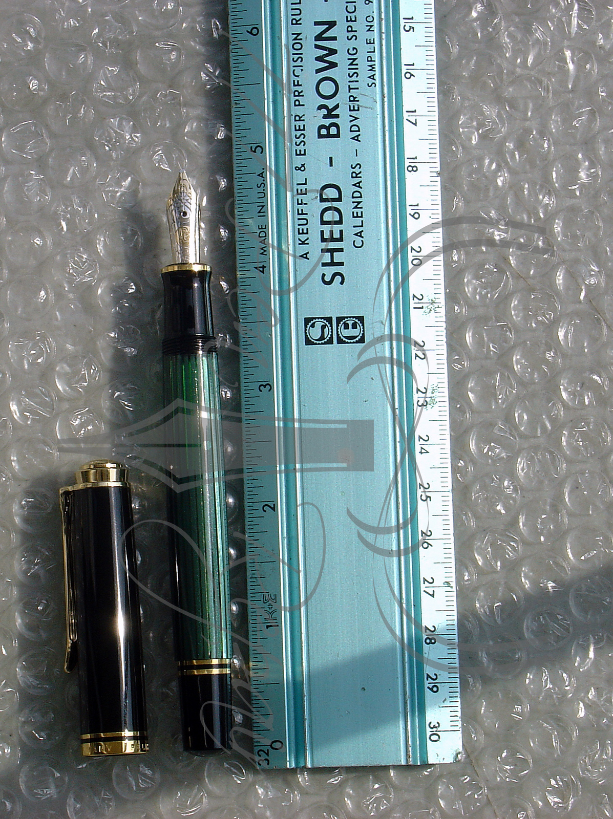 Tyler Dahl: Pelikan size comparison