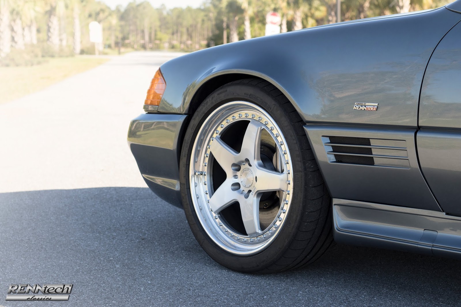 RENNTECH :: NEWS: RENNtech’s Resto Mod | 1998 Mercedes-Benz SL500