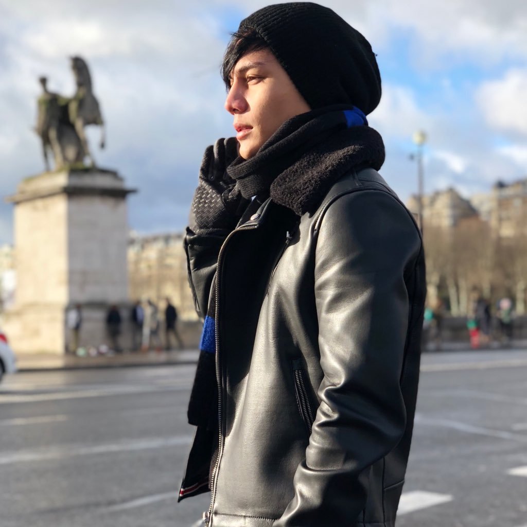 Biodata Ikmal Amry, Aktor Sado Drama Mencintaimu Mr. Photographer ...