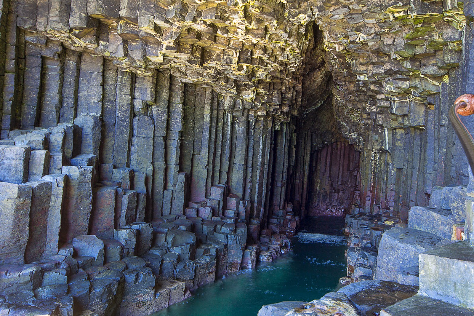 Día a día: La sorprendente isla de Staffa