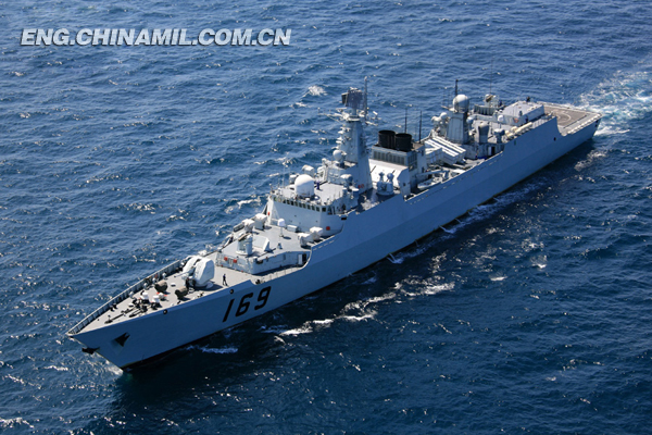 PLA PhotoBlog: 中国人民解放军图库: PLAN Type 052B destroyer 'Wuhan' in training