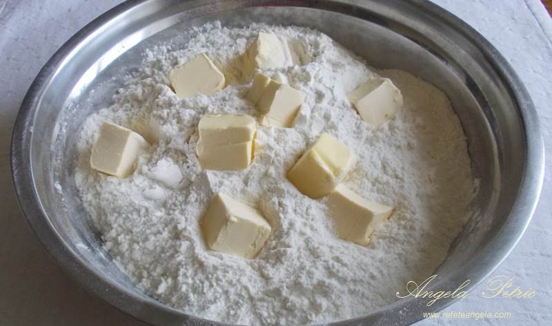 Retete culinare simple si gustoase: Minciunele, cirighele, pancove ...