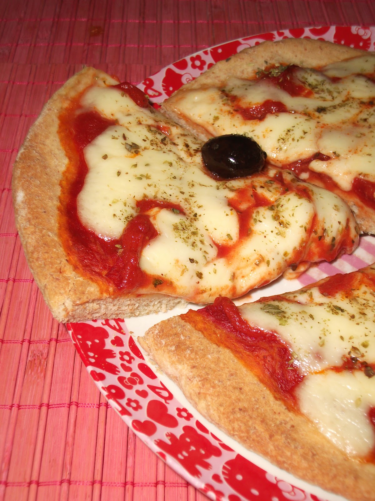 La Tavola Allegra: LE MIE PIZZE INTEGRALI: Piccantella e Ai Formaggi