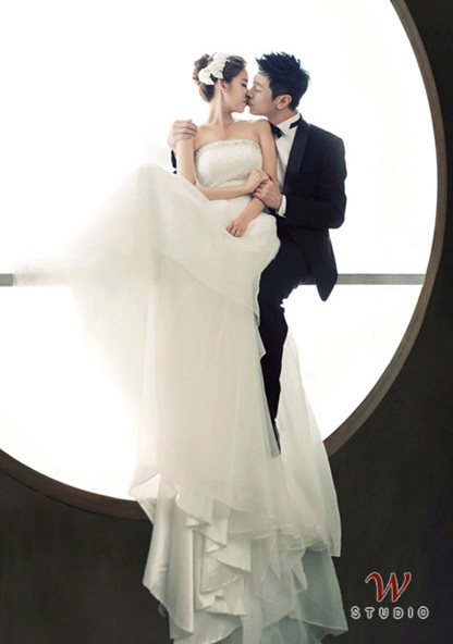 [News] Rapper Vasco’s wedding photos | Korean Showbiz Updates