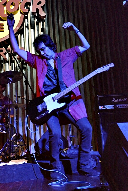 dionMomongan: Acid Speed Band, Sudah 35 tahun dan Still Live!