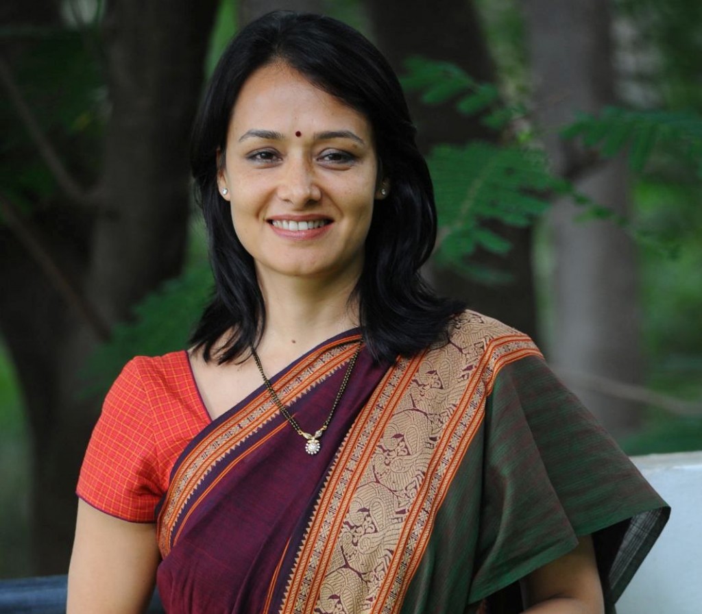 Amala Biography (Tamil, Malayalam, Telugu, Kannada, Hindi) - Sports Updates