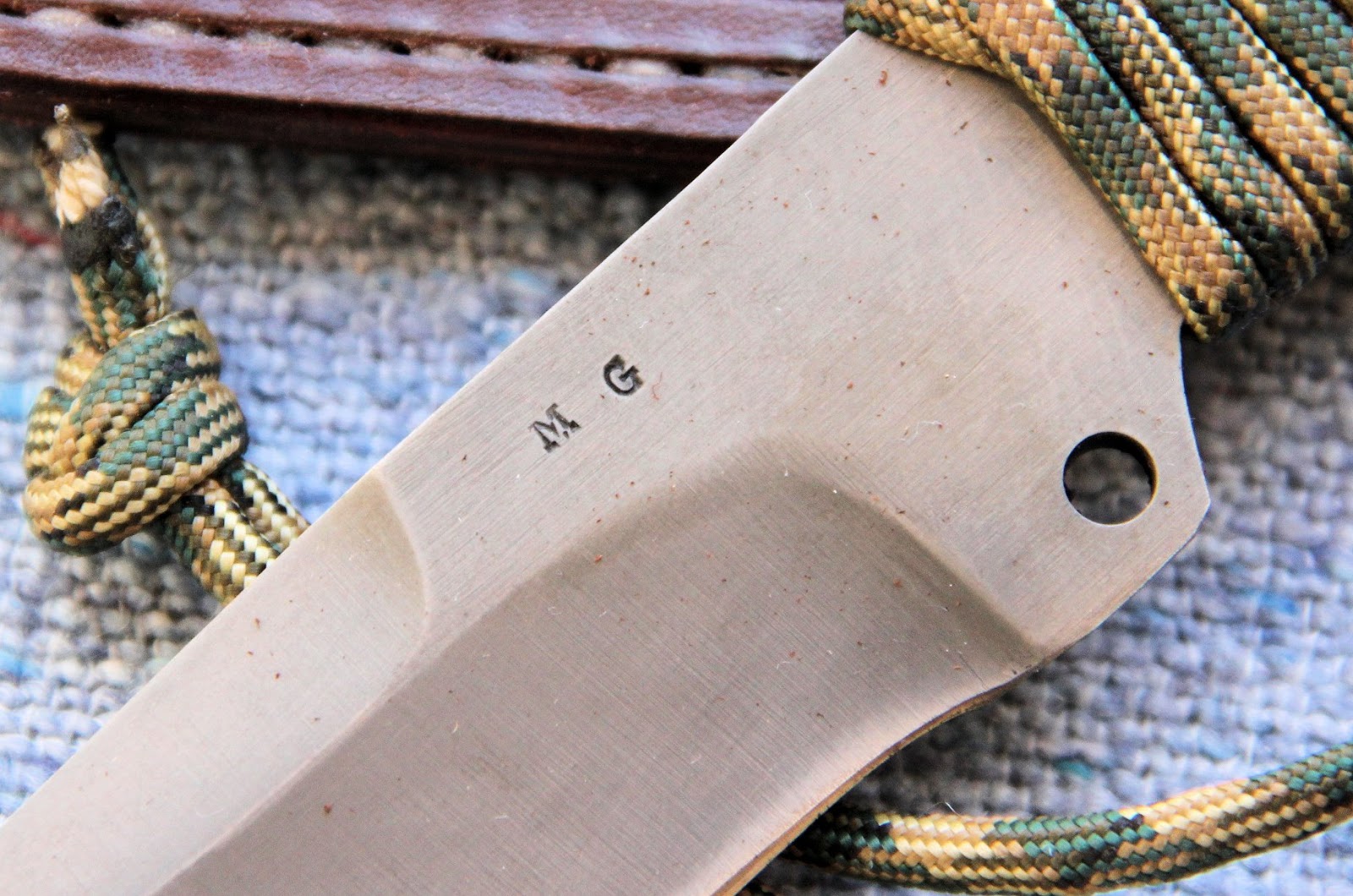 BACO TACTICOS CUCHILLOS: MARIANO GUGLIOTTA - GMORK