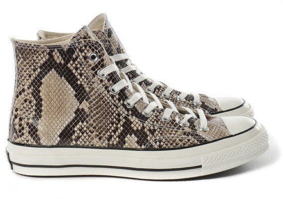 KICK PASSION : FOR WOMEN WHO LOVE KICKS!: The Year of The Snake is ...