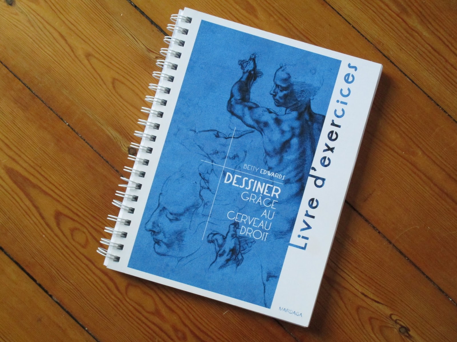 Un livre pour apprendre à dessiner autrement ! / Urban Sketchers Lille ...