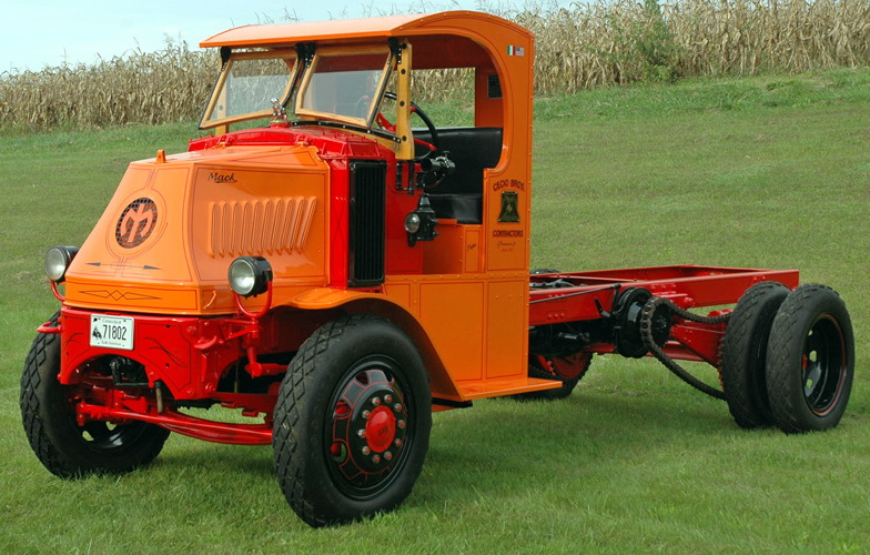 DIECIOCHO RUEDAS: MACK JACK ... GRANITE… EL PRIMER MACK PICK UP