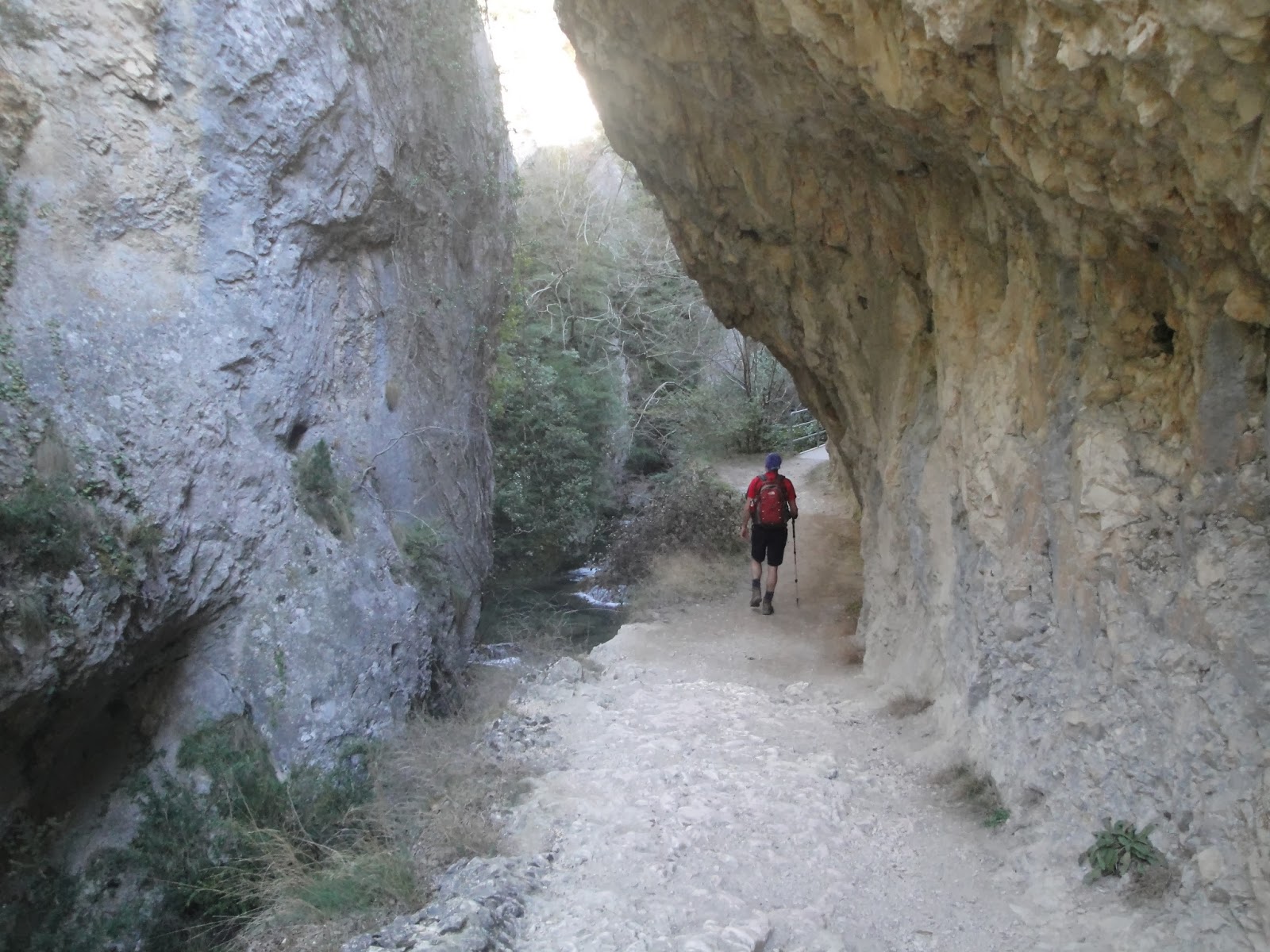 Menditxoko: Desfiladero del Rio Purón y Pico de Santa Ana 1.049 mtos