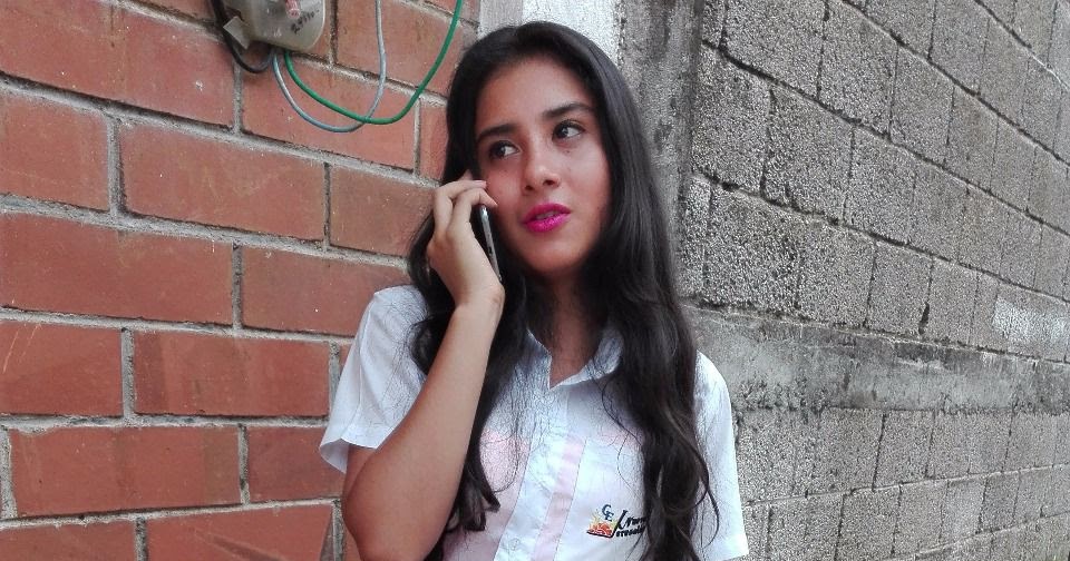 PACK CASERO DE COLEGIALA SEXY, MUESTRA TODO. - Packs Caseros