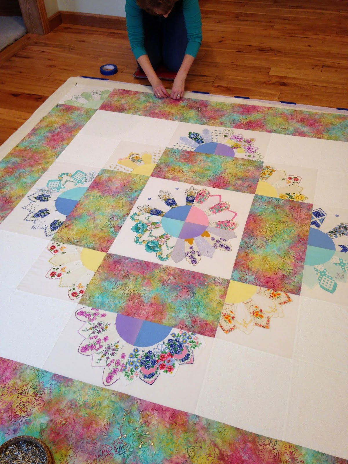 Kay'z Quiltz: Handkerchief Grandmother's Fan Made Modern