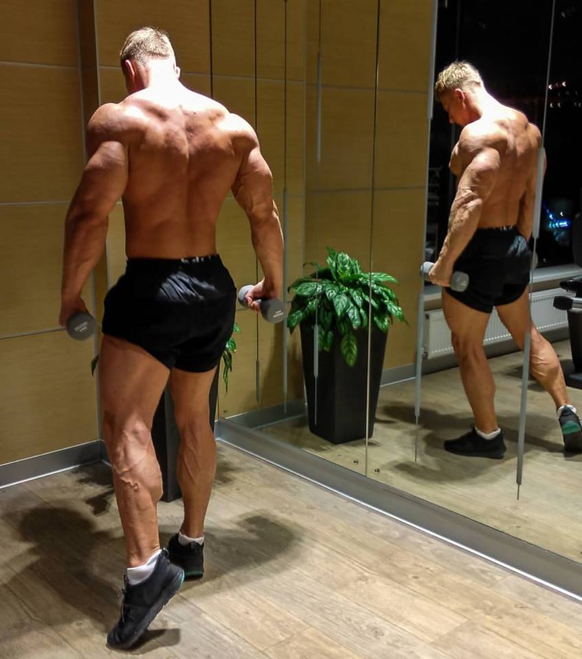 the beauty of male muscle: Edgars