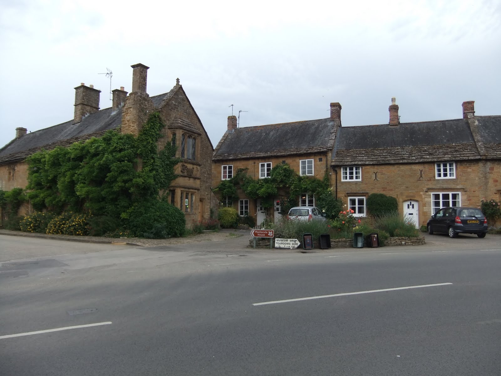 Ramblings from an English Garden: Montacute House and village, Somerset