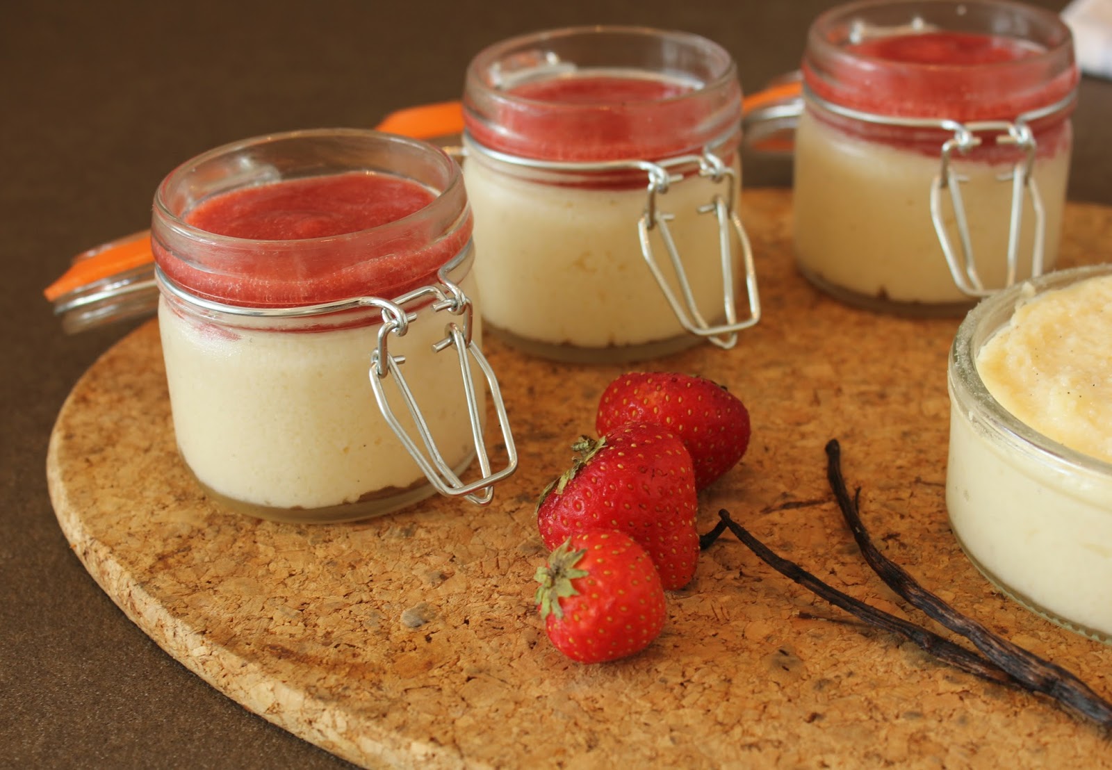 Pudica's Food Corner: Semolina Flummery (Grießflammeri) with Strawberry ...