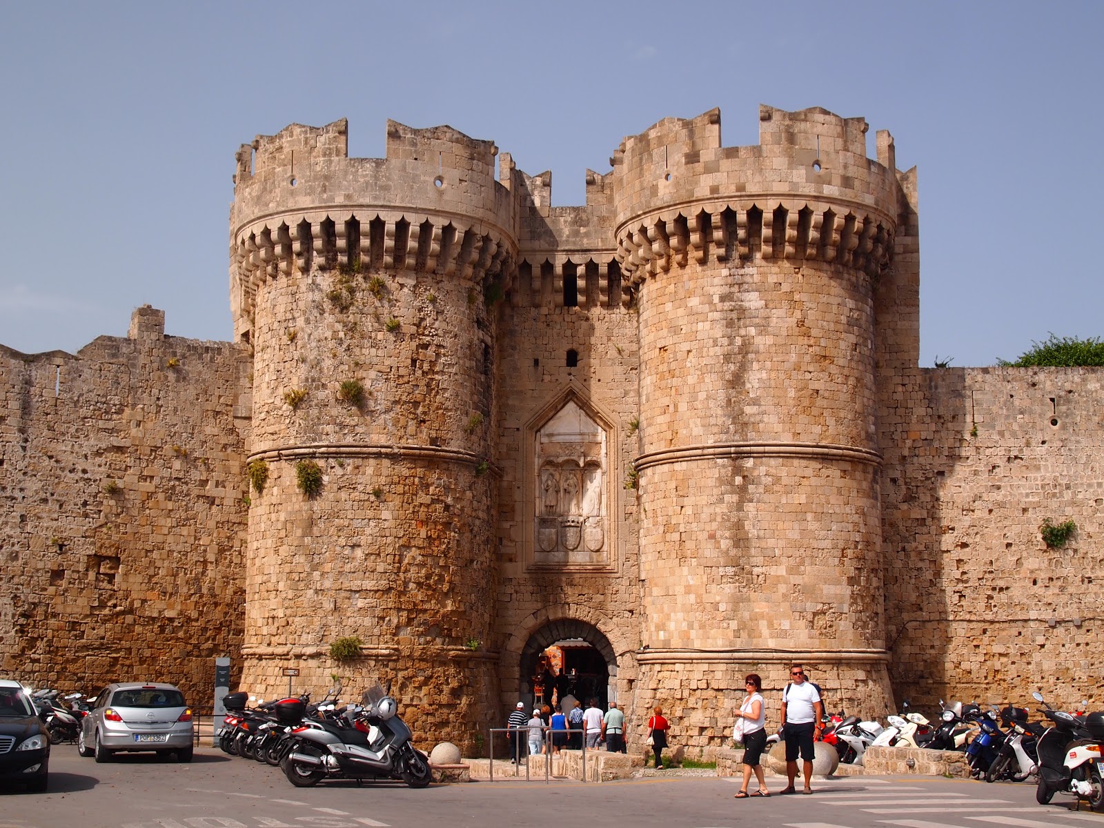 With Eyes Wide Open : Exploring Rhodes Town