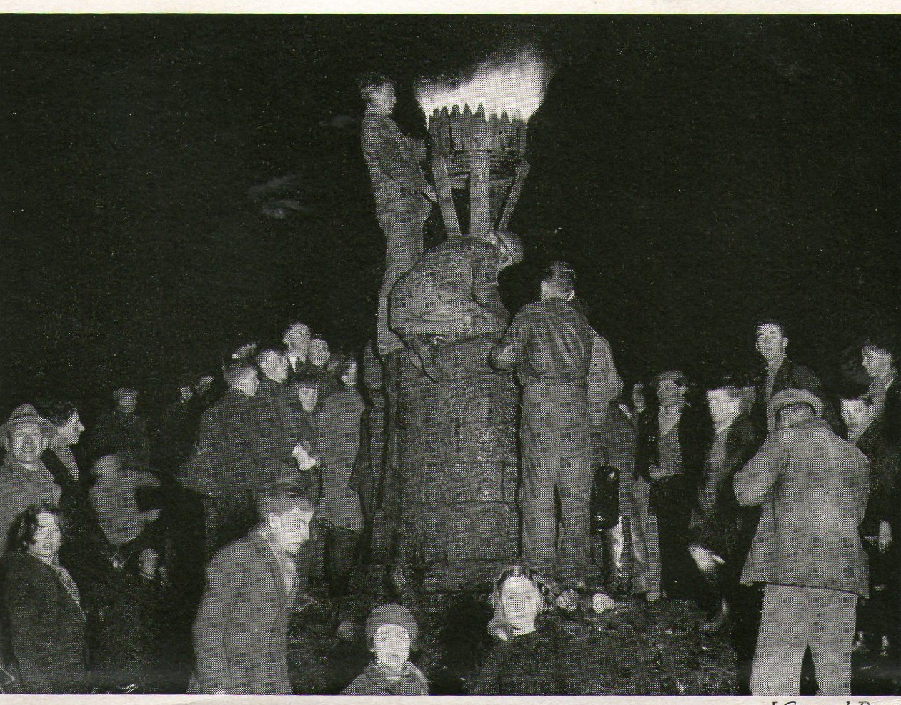 New Year : Hogmanay in the Strath and the Comrie Flambeaux