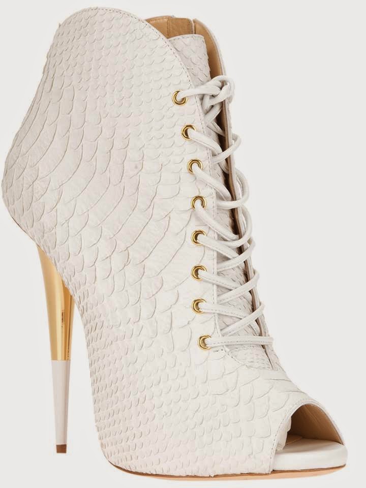 Fashion Arrivals: Latest American (USA) College Girls High Heel ...