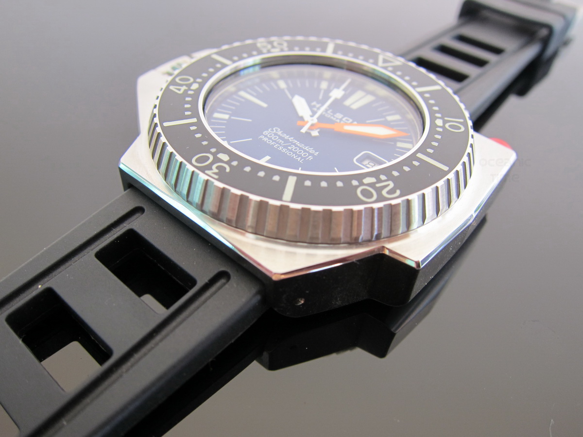 OceanicTime: HELSON Sharkmaster 600