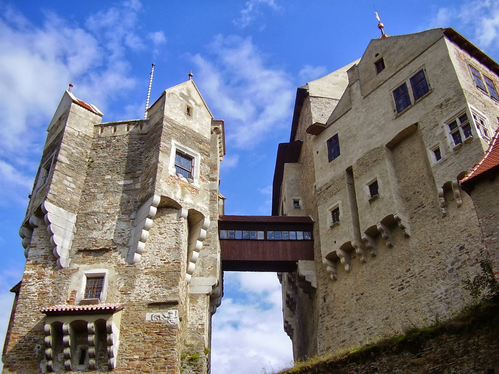 Travel to Czech Republic: Pernštejn Castle – Castles, fortresses and ...