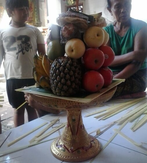 Balinese Gebogan - A Philosophy and Offering to The Creator