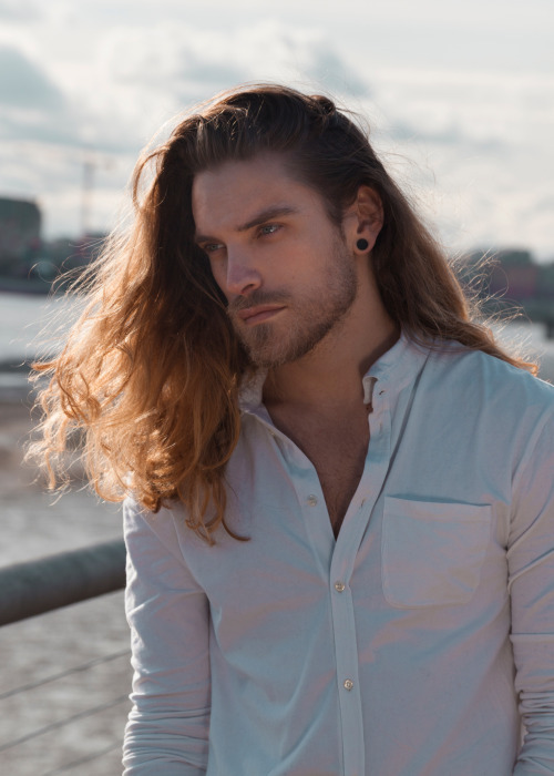 Oh, by the way...: BEAUTY: Men--With Glorious Hair