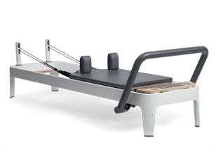 Designaholic | IDEO rediseña la cama de Pilates