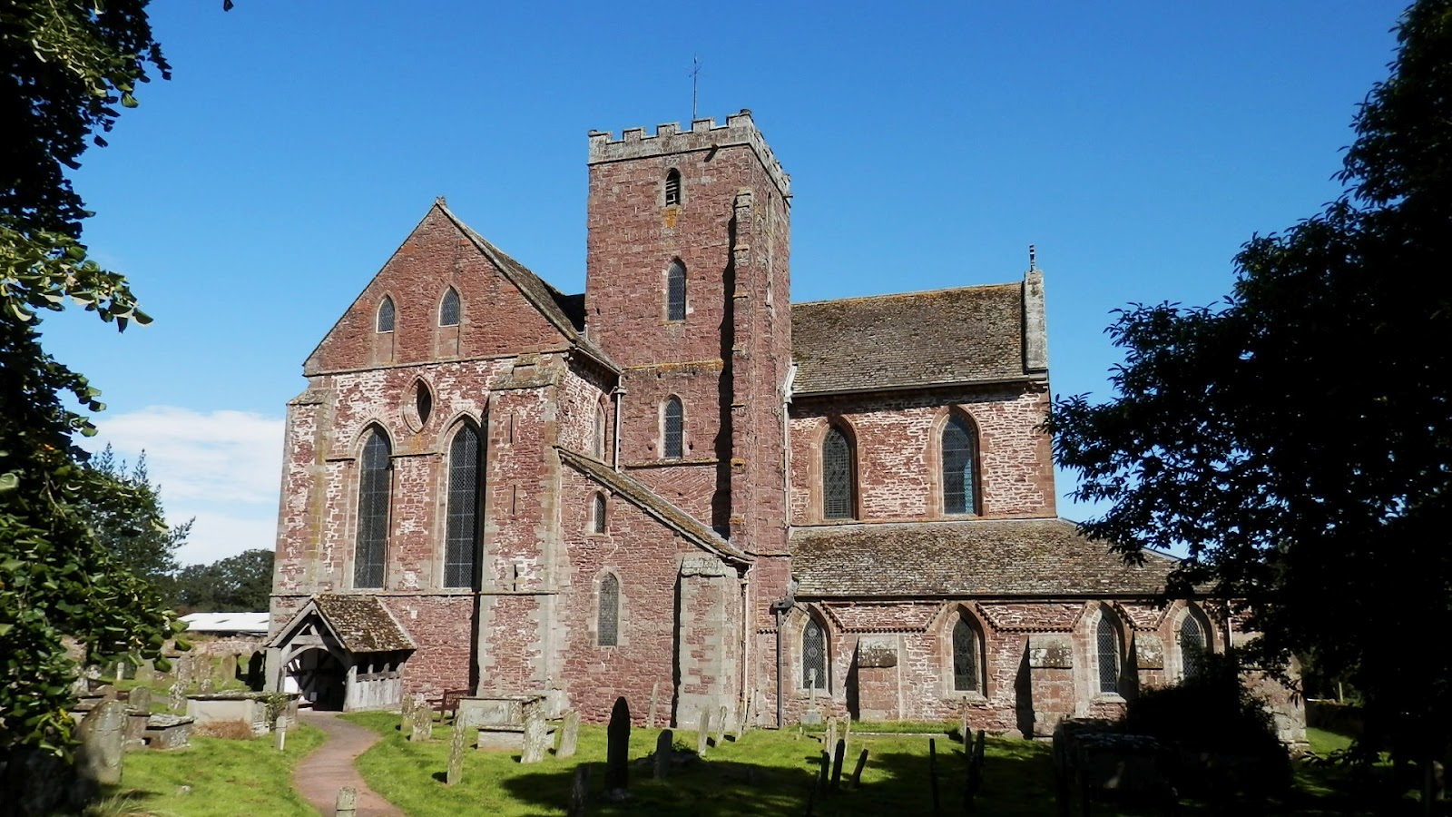 Travel with Kevin and Ruth: A visit to Dore Abbey