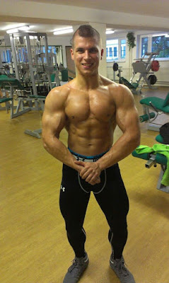the beauty of male muscle: Vladimir