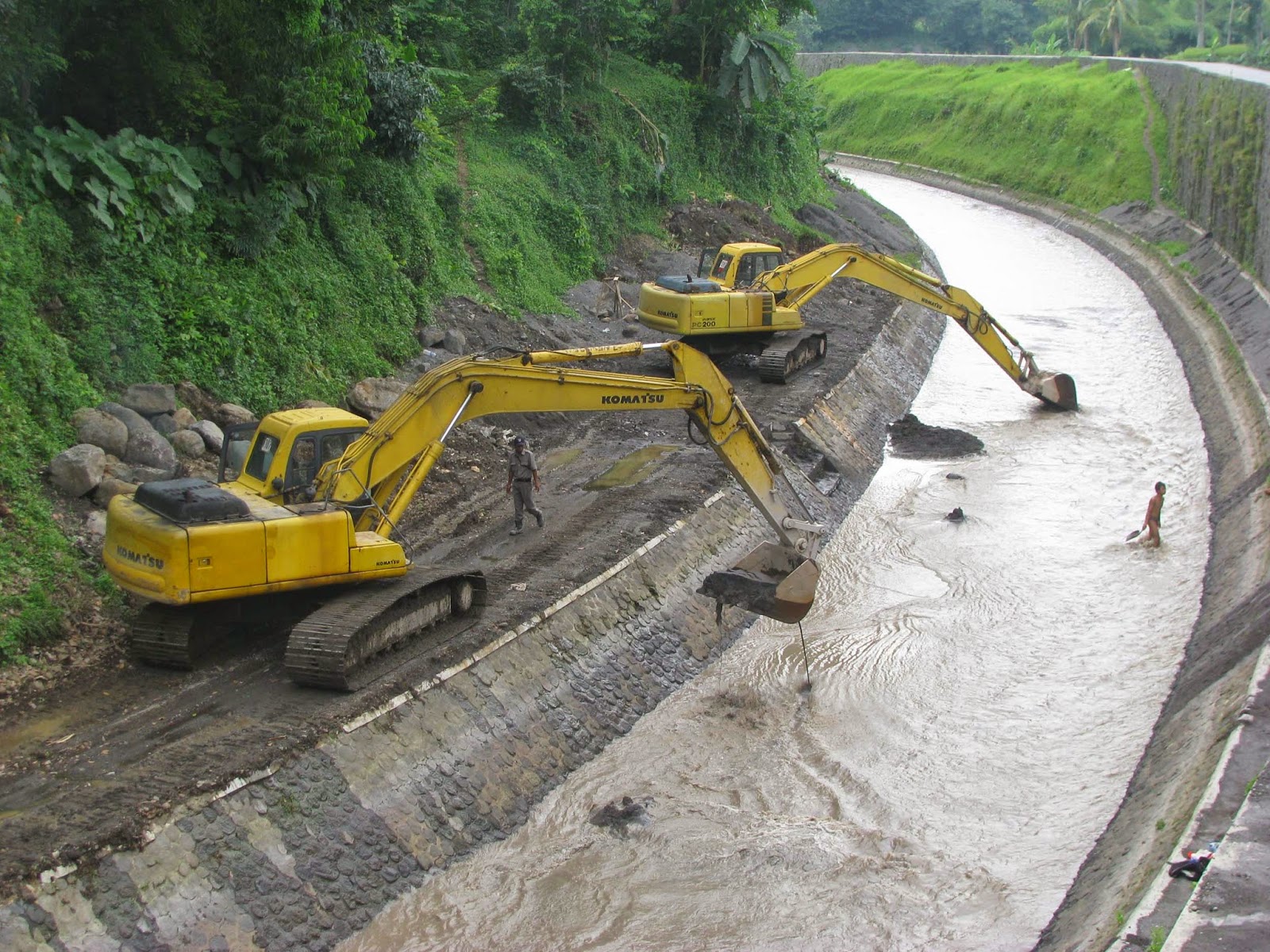 Construction. Pages: Rekayasa Pengendalian Banjir (Flood Control ...