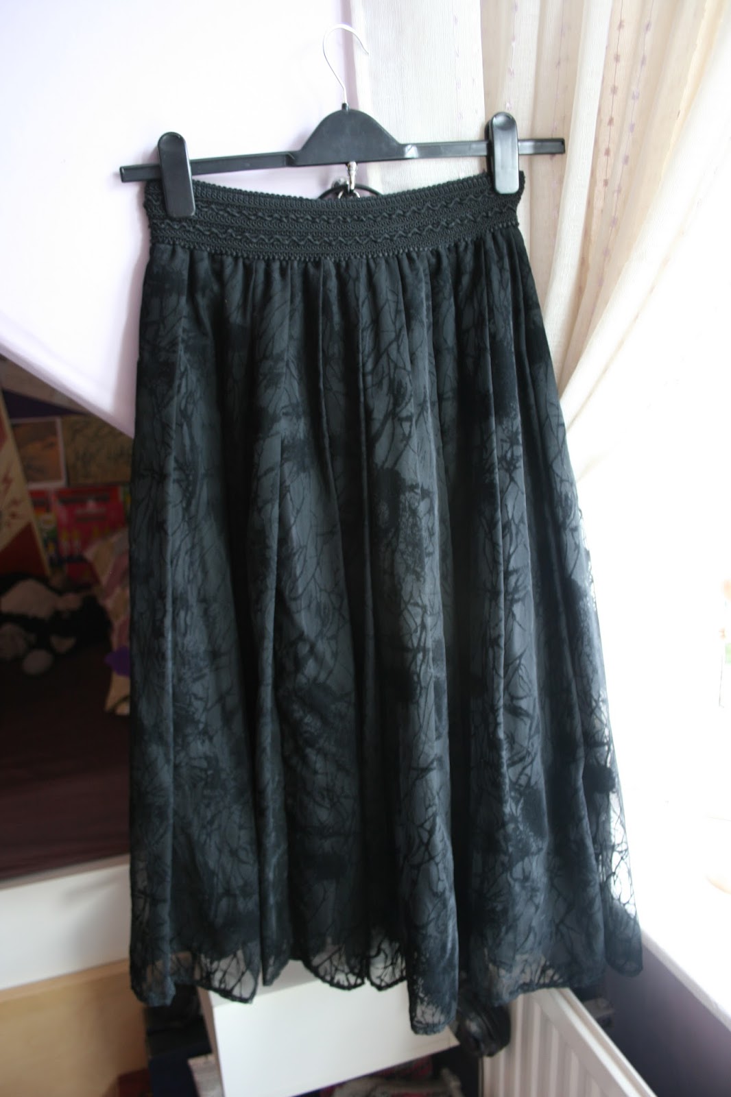 An Honest Drug: Wardrobe Feature: Vintage Skirt