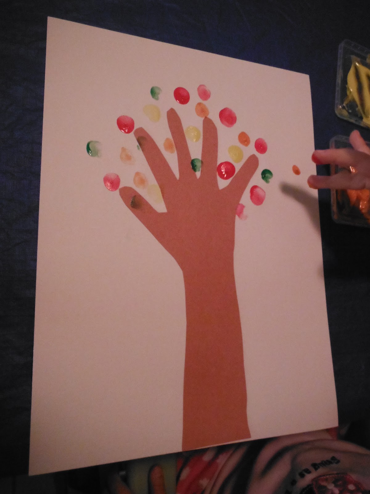 Mama's Crafty Kids: Fingerprint Fall Tree