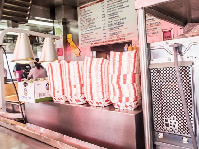 Pink’s: THE Los Angeles HOT DOG – Emily Jane Johnston