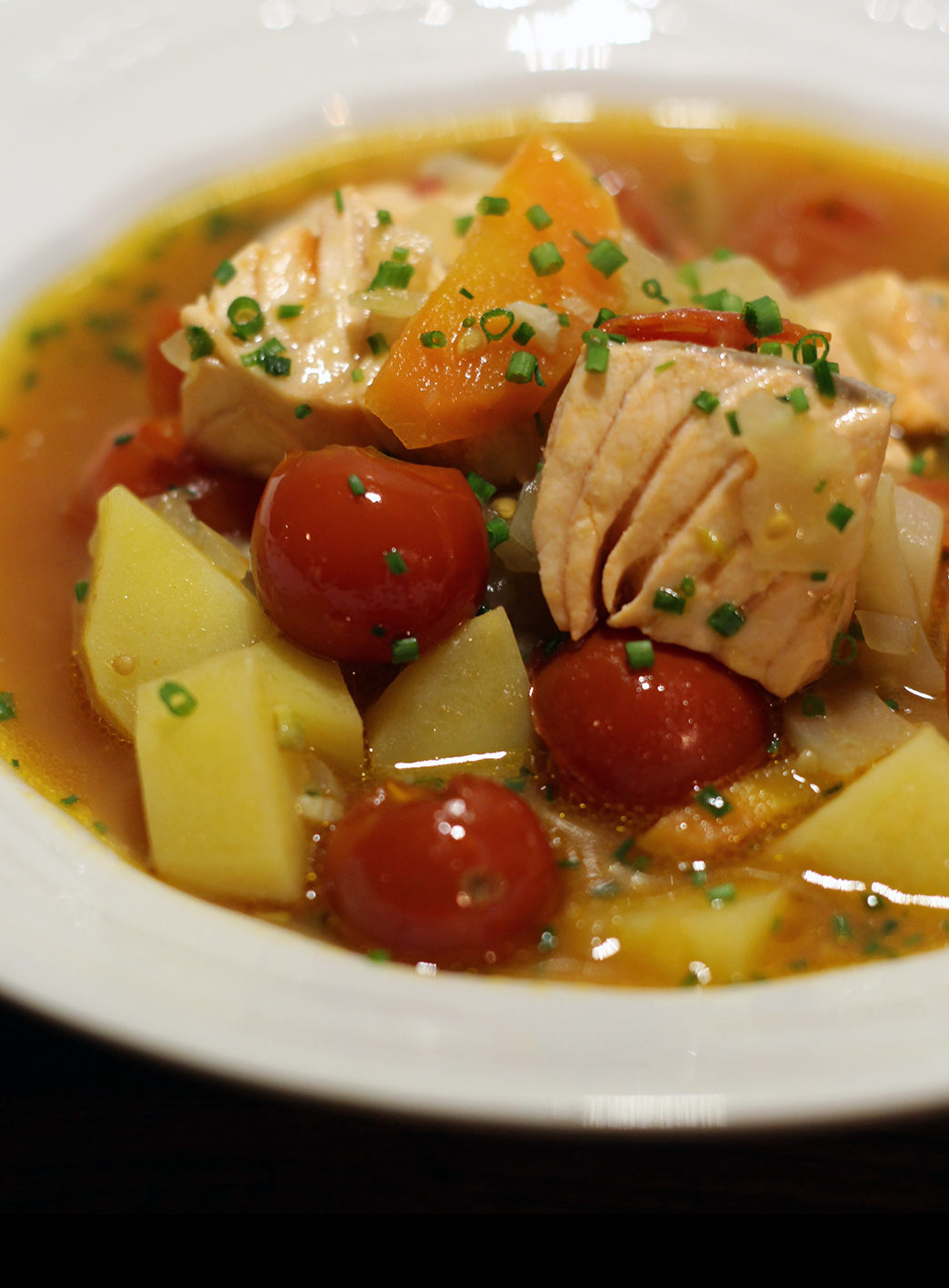 Tomaattinen kalakeitto / Kipparin morsian