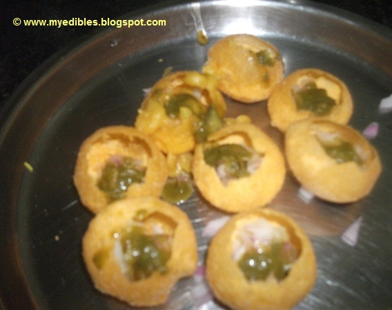Edible Entertainment: Ragda Puri (& Dahi Puri)