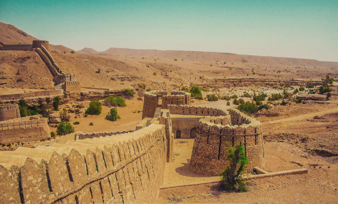 The great wall of sindh (Pakistan)