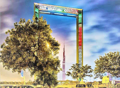 Worlds Largest Picture Frame - Archtracker