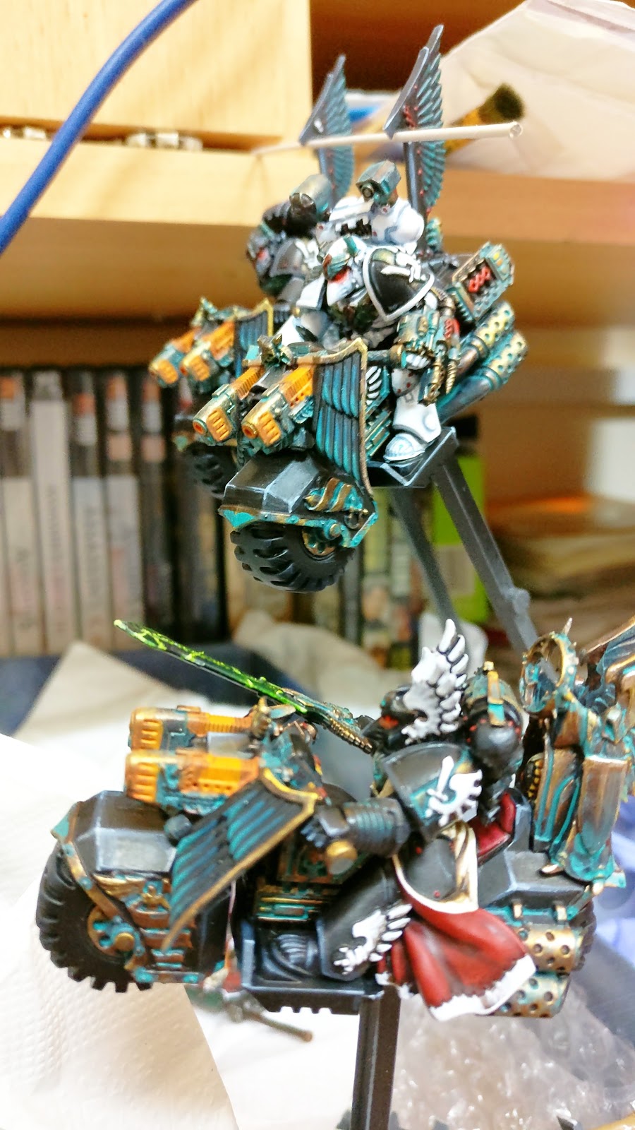 Confessions of a 40k addict: Dark Angels - Ravenwing - Banner Up!