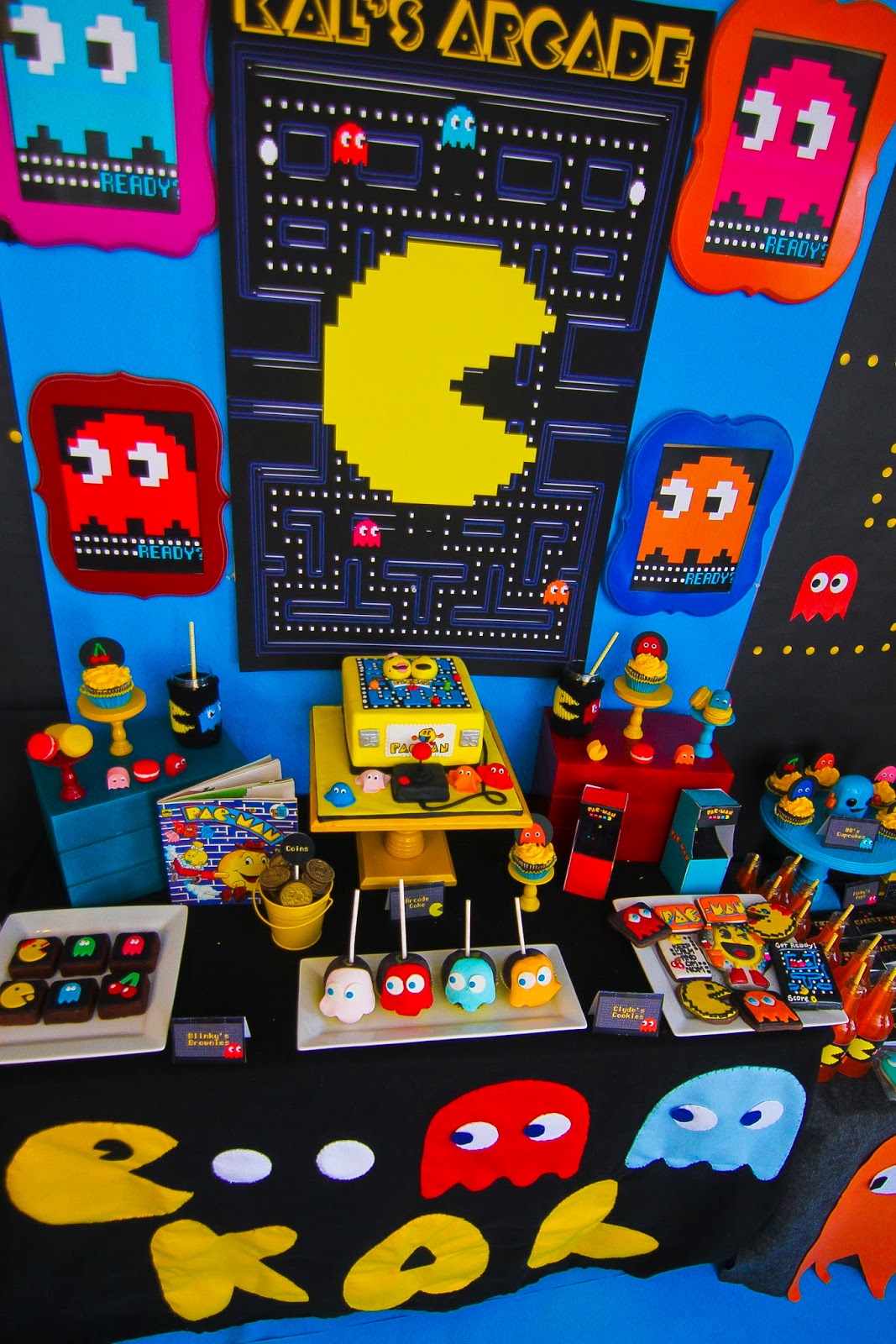 Capes & Crowns: Pac-Man Party!