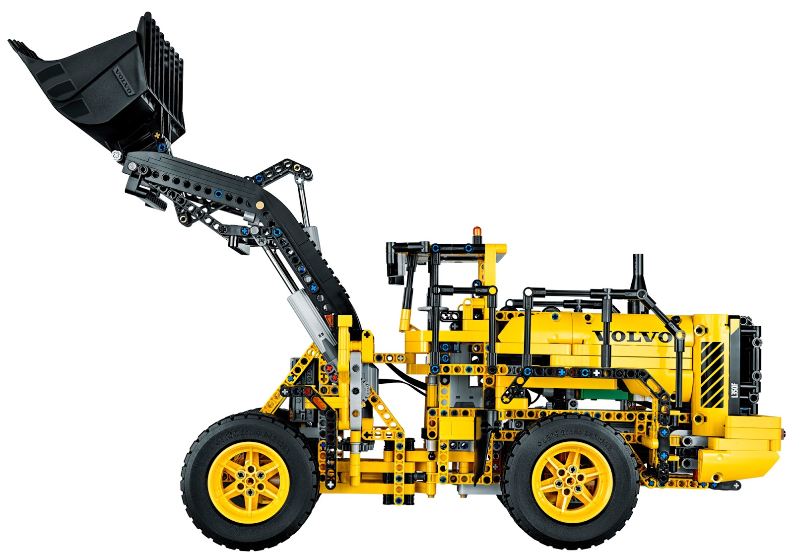 The Brickverse: Designing the Lego Technic Volvo L350F Wheel Loader