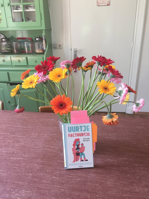 Uurtje factuurtje van Alex vander Hulst | Het Moederbedrijf