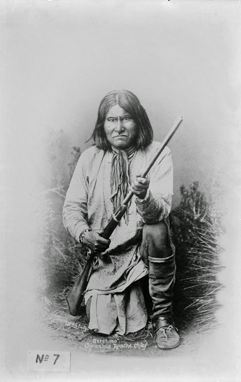 EL HOMBRE QUE MATO A LIBERTY VALANCE: APACHES - EL PUEBLO ENEMIGO