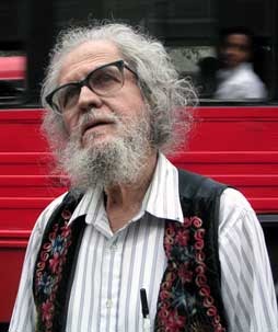 Bitácora memoriosa: Efraín Recinos (1928-2011)