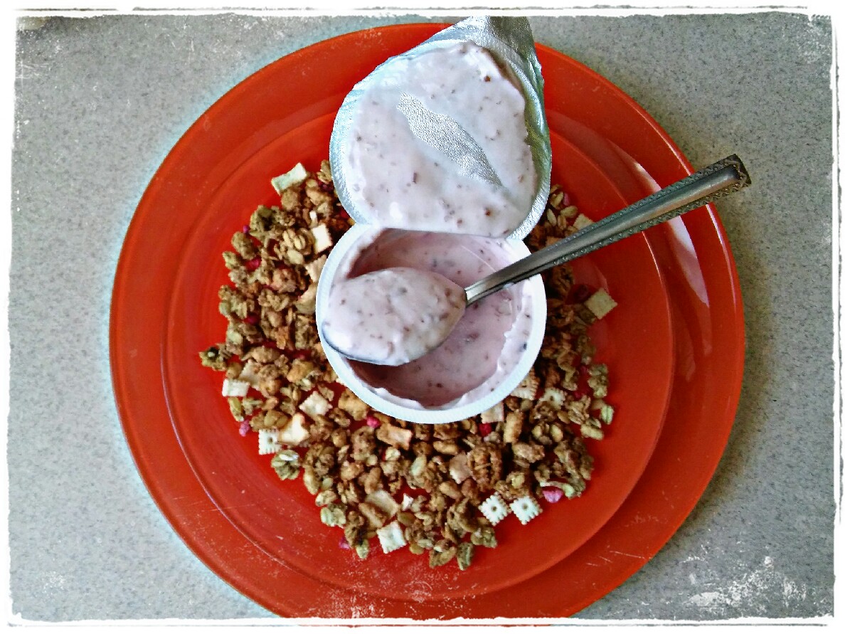 Aneriskowo: #Porcjaradosci z Jogobella Musli [ test ]